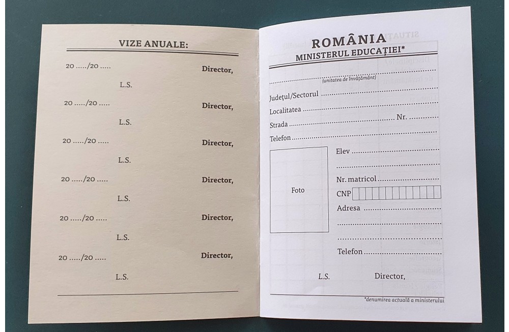 Carnet de elev pentru licee