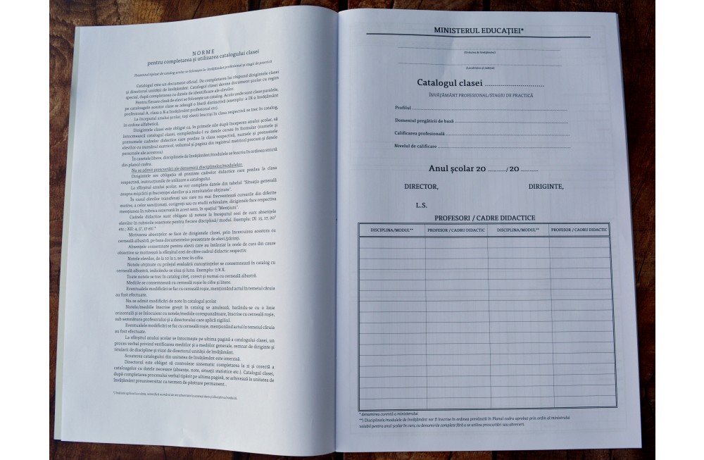 Catalog profesional, coperta carton gros-hartie - MODEL 2023-2024